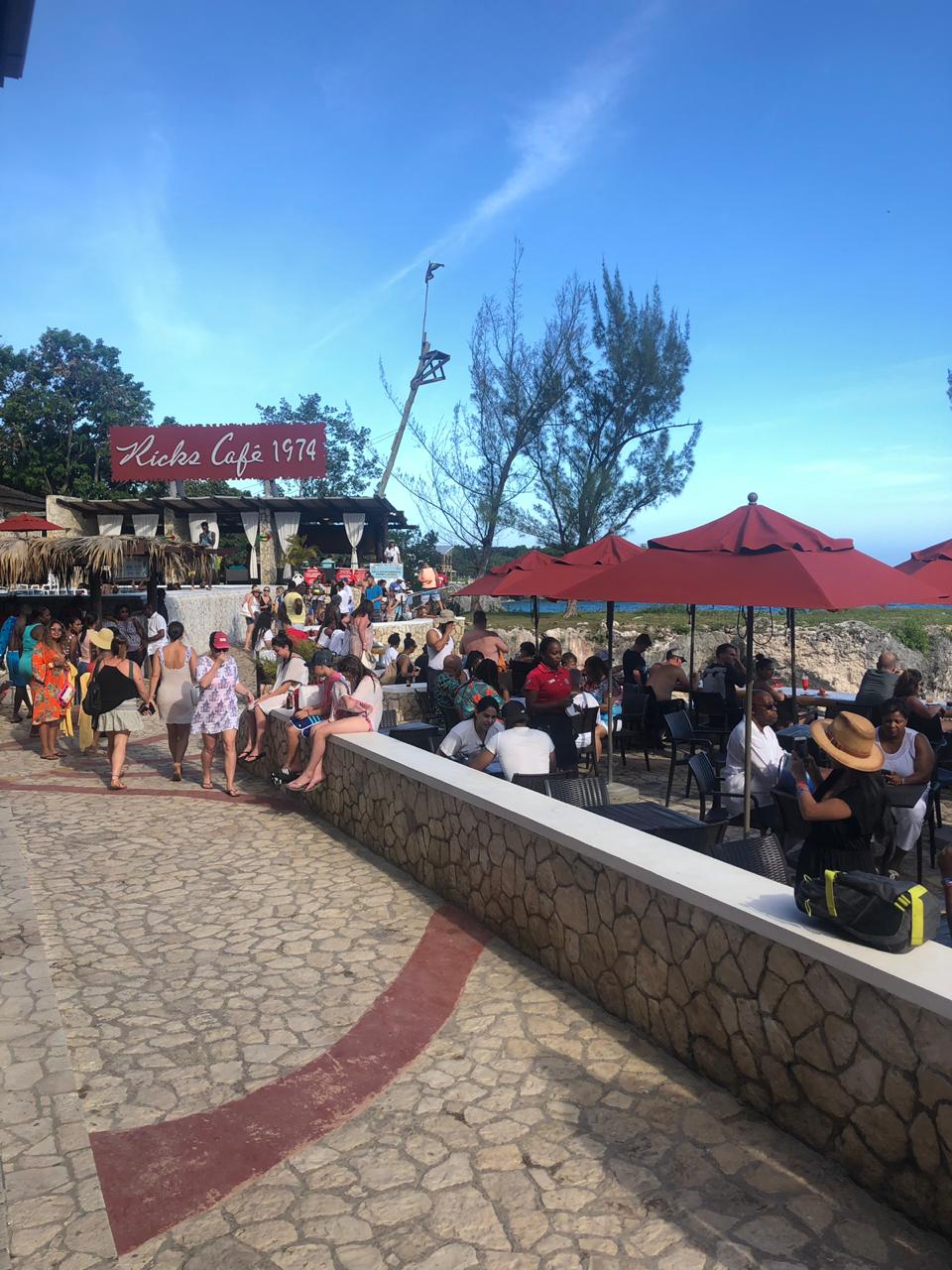 Easy Vibes Exclusive Tours and Transfers